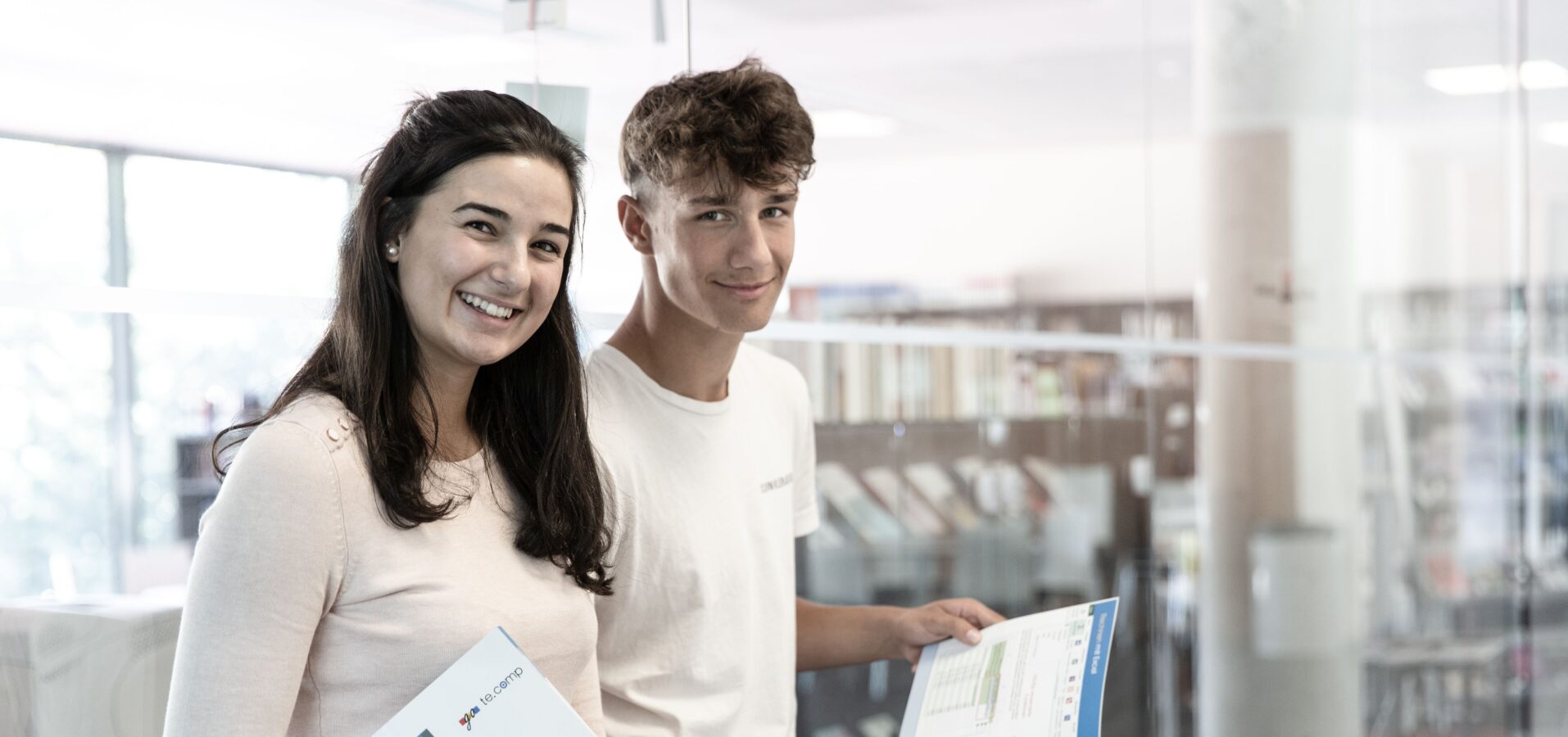 Home - Erlebe Wirtschaft - HAK/HAS Innsbruck